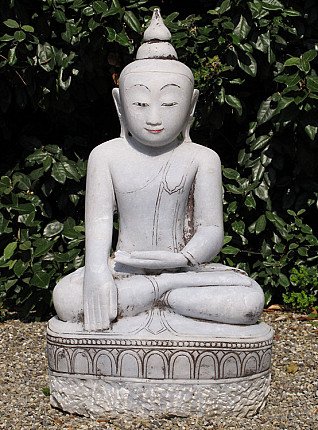 Alter sitzender Buddha aus Birma (Myanmar)